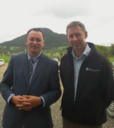 Whangarei MP Dr. Shane Reti and DOC’s Geoff Ensor. | Conservation blog