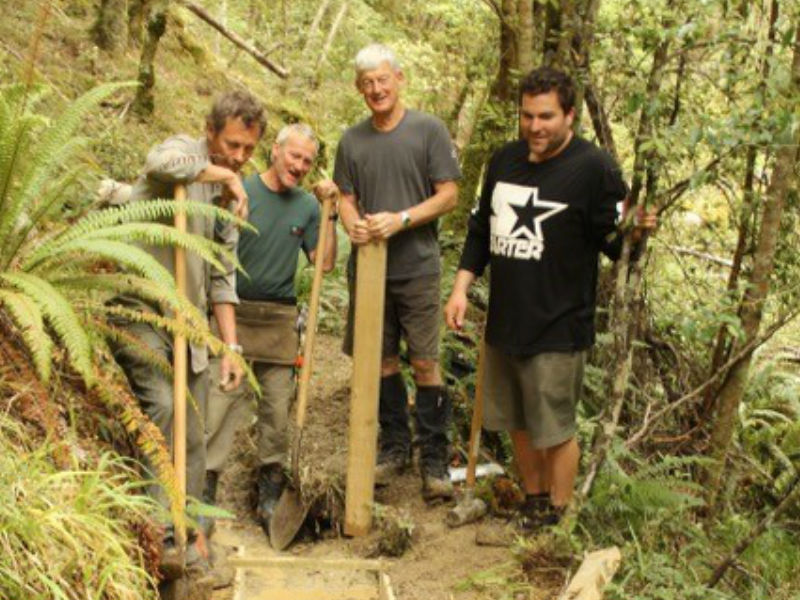 Southern volunteers show their strength | Conservation blog